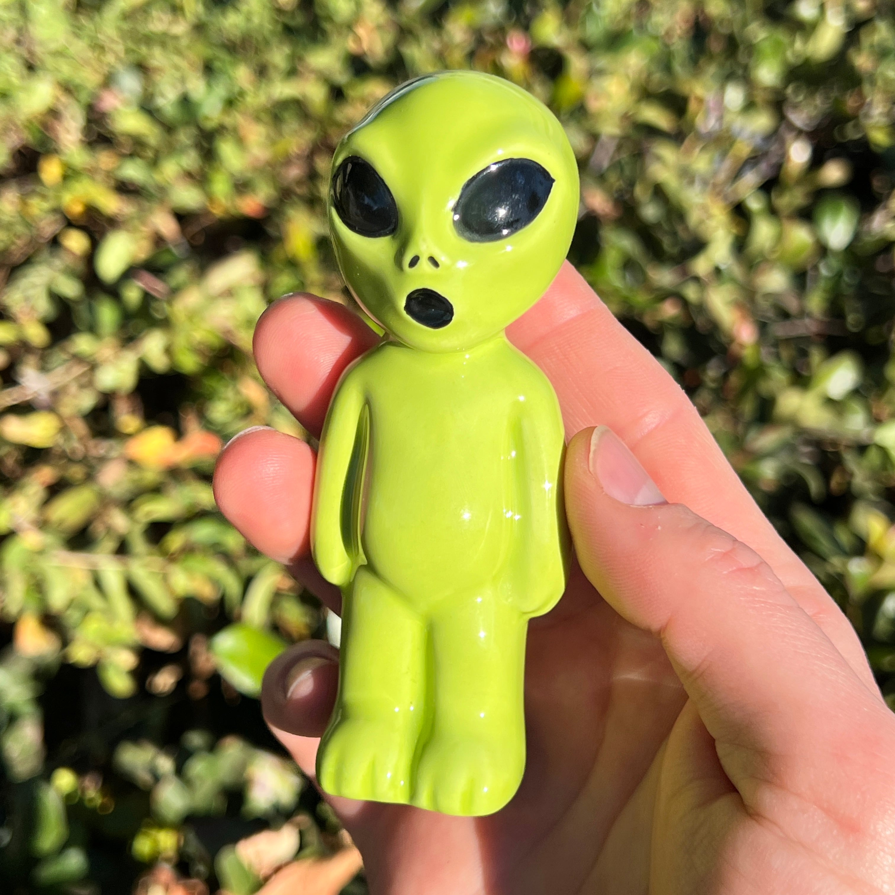 Alien Ceramic Pipe – Cute and Cool Hand Pipes for Fun Smoking – Cosmos ...